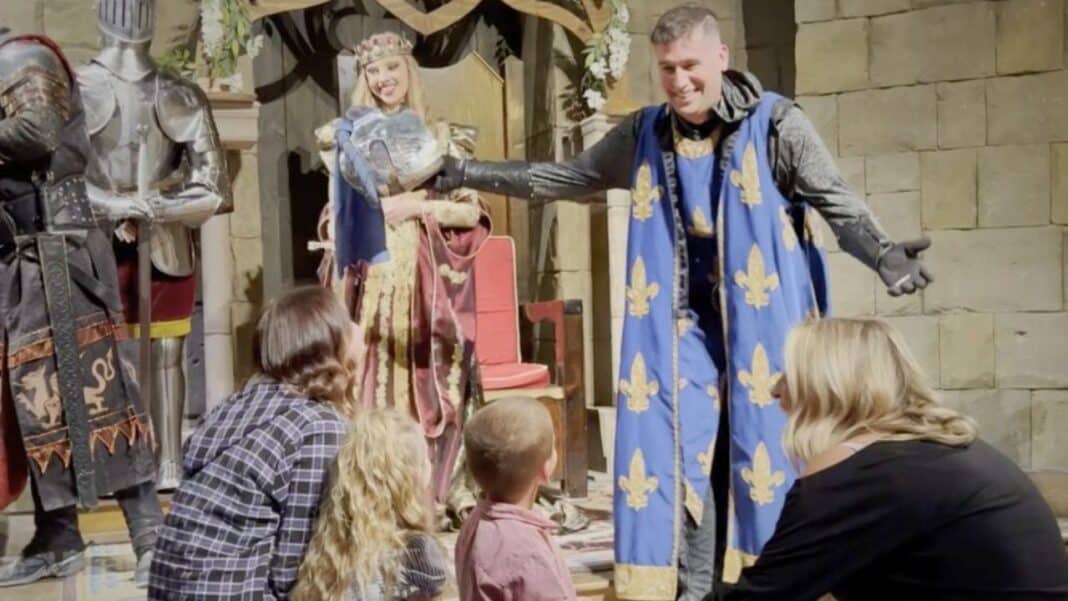 A Knight to Remember: Soldier Dad Has Tear-Filled Reunion With Kids ...