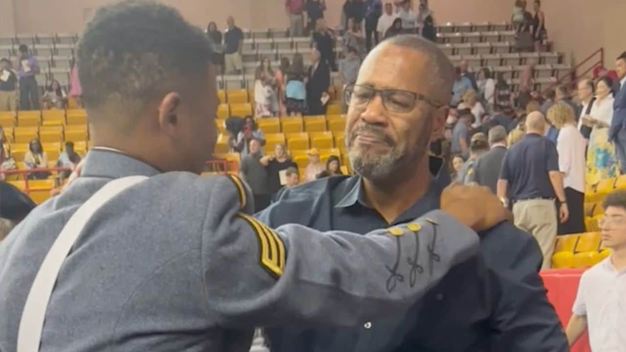 Proud Dad Fights Back Tears of Joy as Son Graduates From Military ...