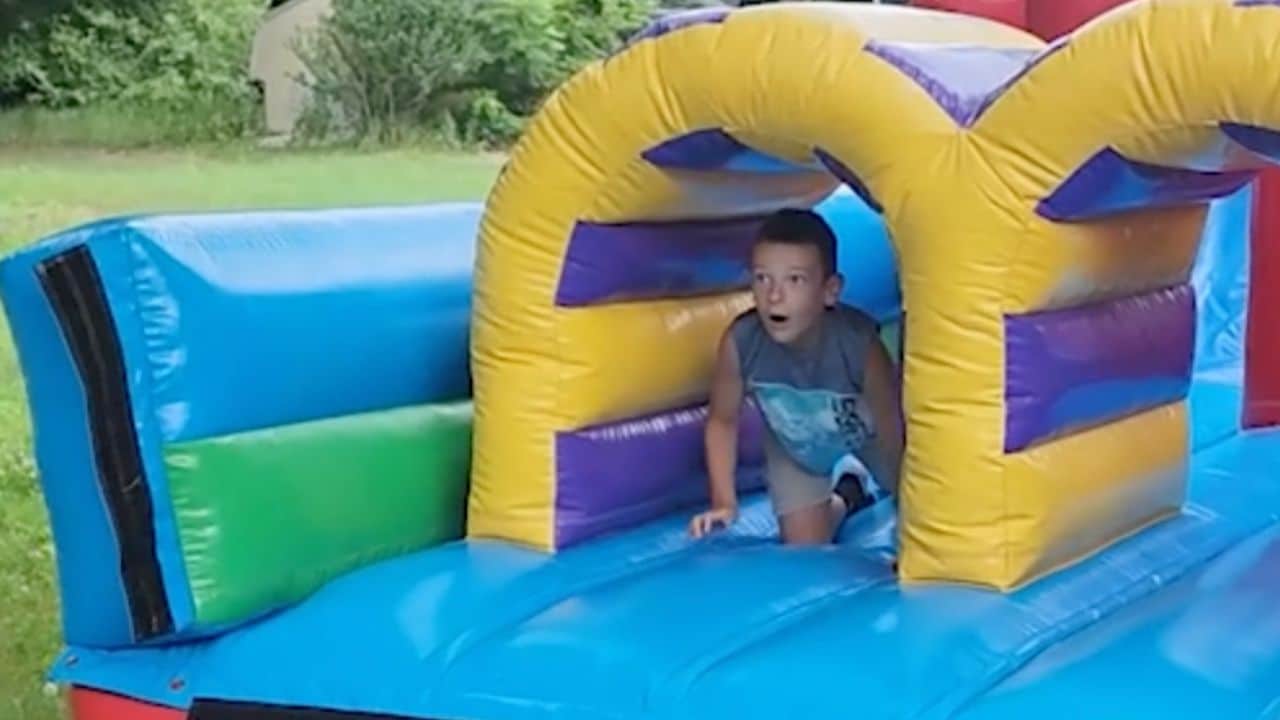 Boy Completes Obstacle Course, Finds Military Bonus Dad Home After 10 ...